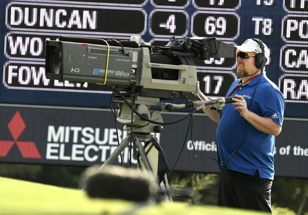 Cameras roll at Sentry Tournament | News, Sports, Jobs - Maui News